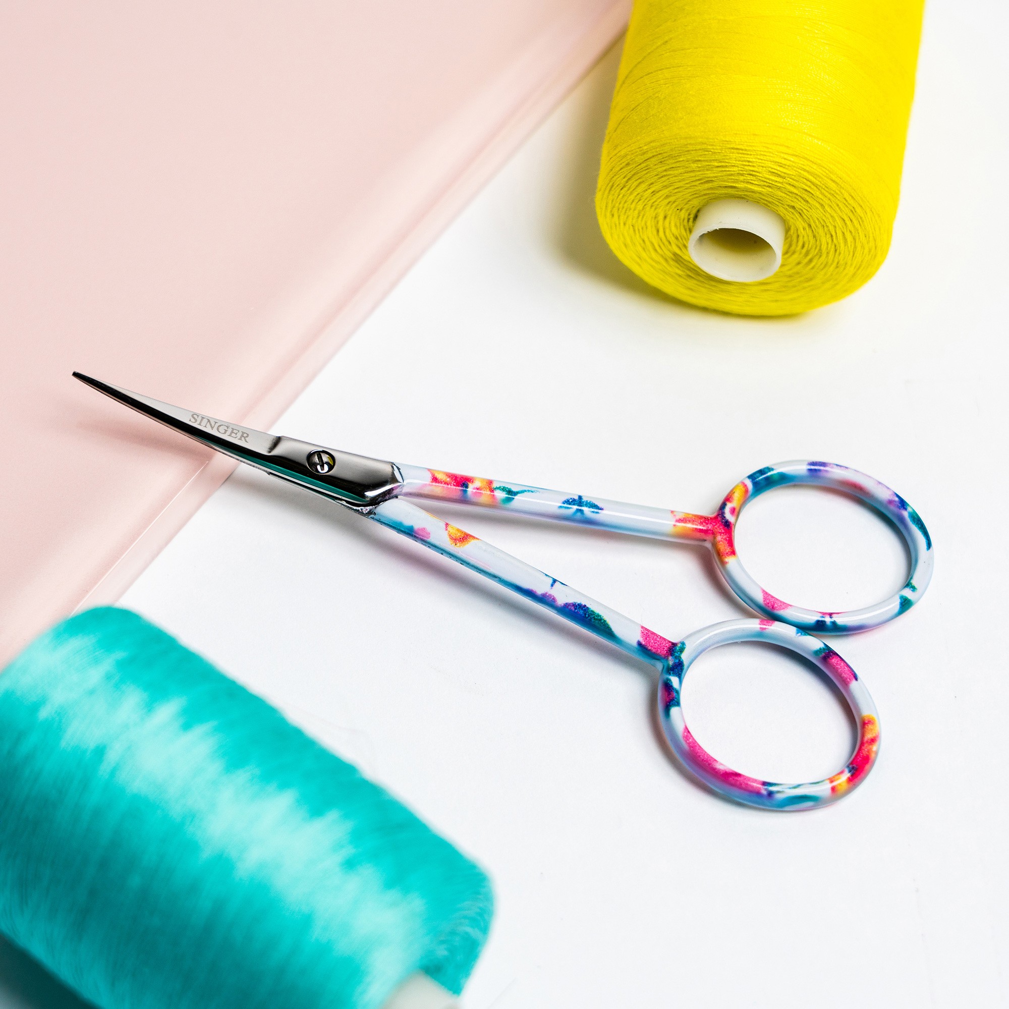 4in Forged Embroidery Scissors, Curved Tip - Floral Printed Handle