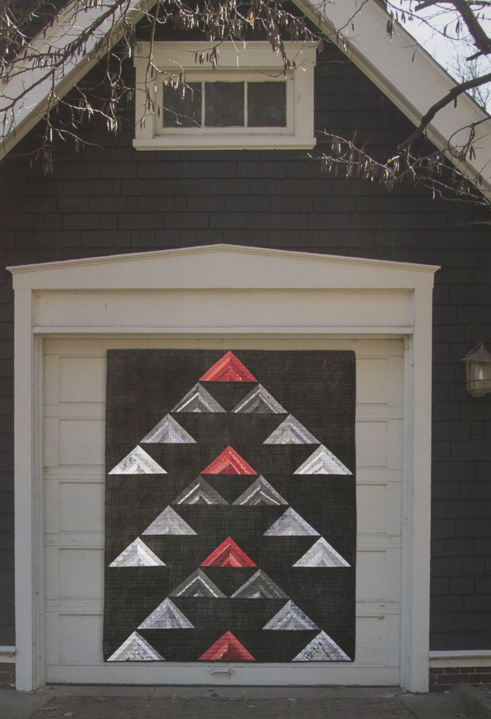 Classic To Contemporary String Quilts By Hogan, Mary