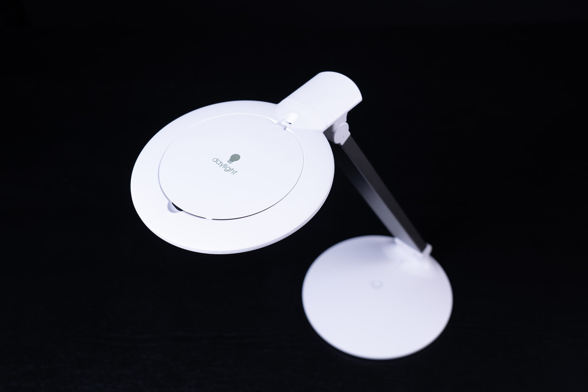 Halo Go 2 Rechargeable Table Magnifier